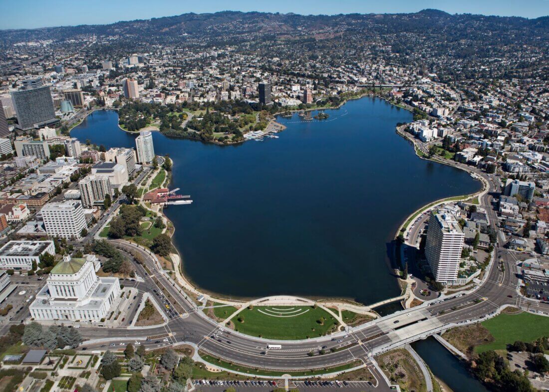 Oakland Luxury Apartments Near Lake Merritt | Neighborhood